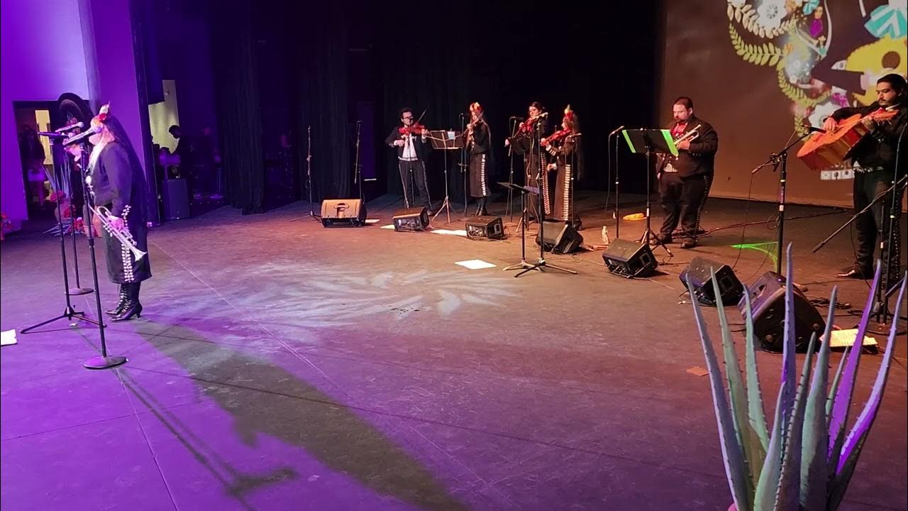 La llorona- Mariachi Aurora de Calexico - YouTube