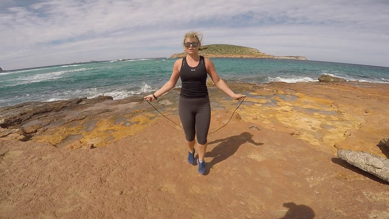 How To Jump Rope - Skier with Jump Rope In Slow Mo - YouTube