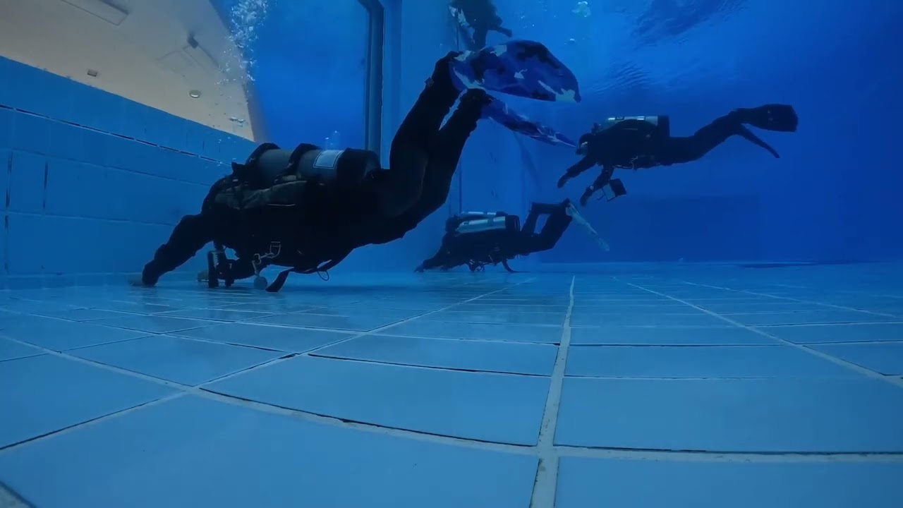 scuba diving trim and balance 스쿠버다이빙 트림자세 교육 - YouTube