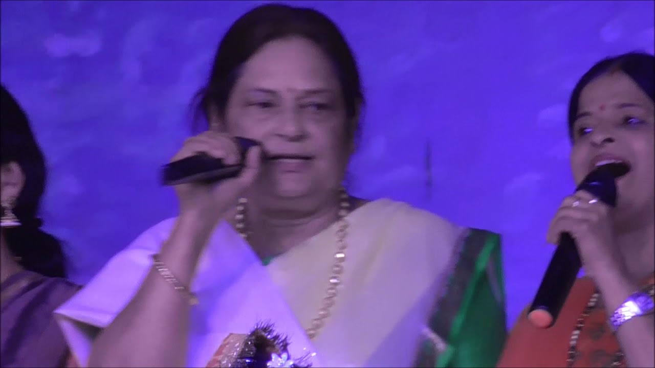 Bedu Pako Bara Masa by Geeta Mehra , Rajeshwari Bhatt , Lakshmi Joshi ...