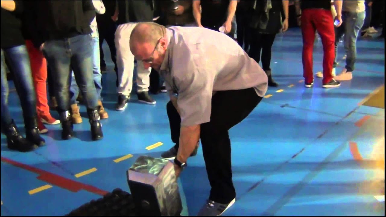 Alexandre NATAF vs Mjolnir - YouTube