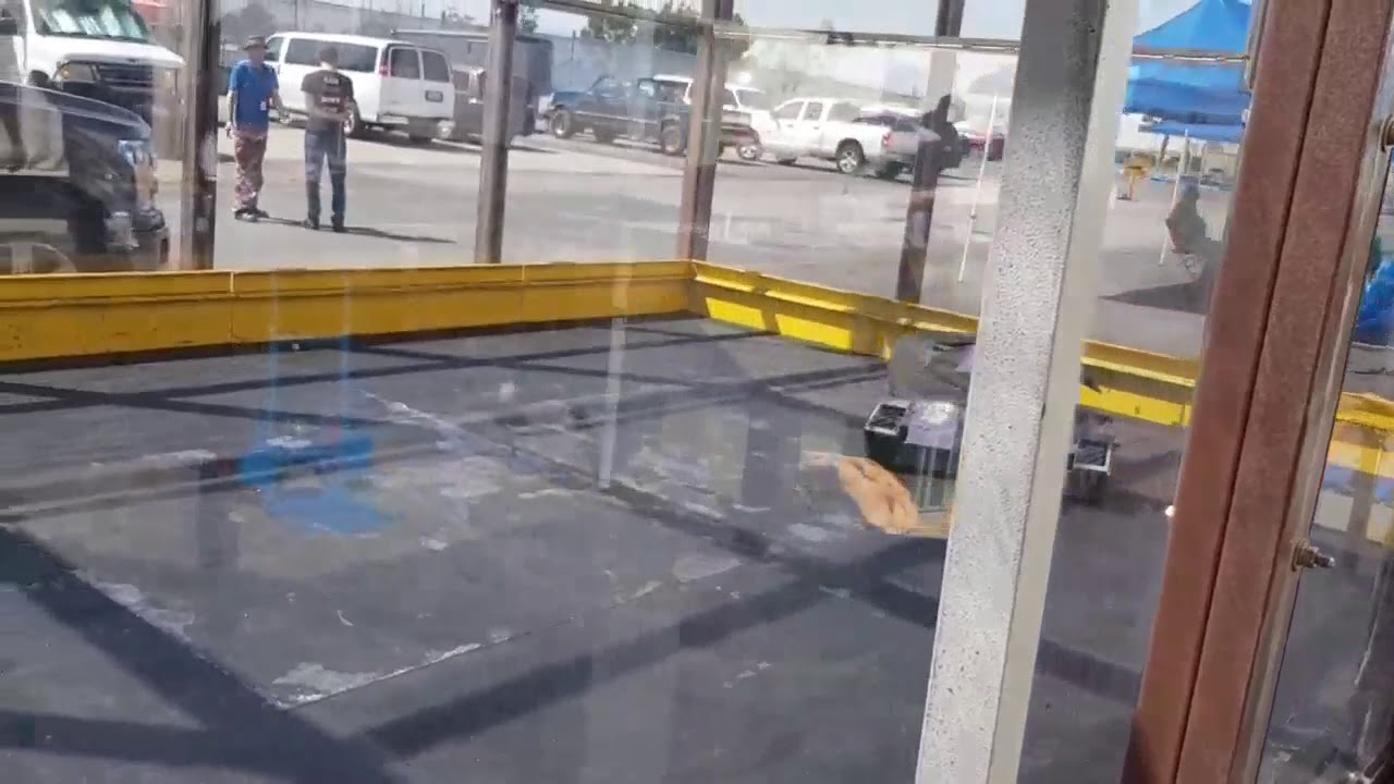 Predator testing at Battlebots 2018 - YouTube