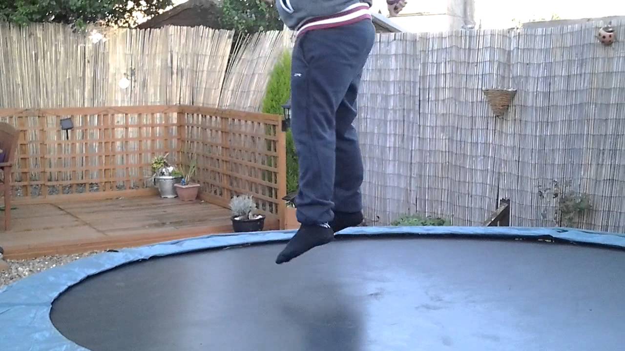 Kid falling of trampoline fail - YouTube