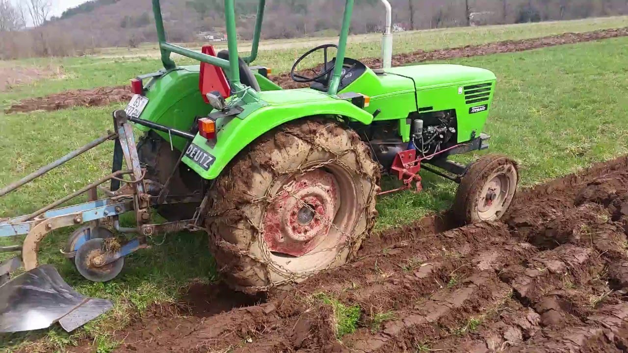 Deutz-Torpedo 4006 ploughing ,oranje - YouTube