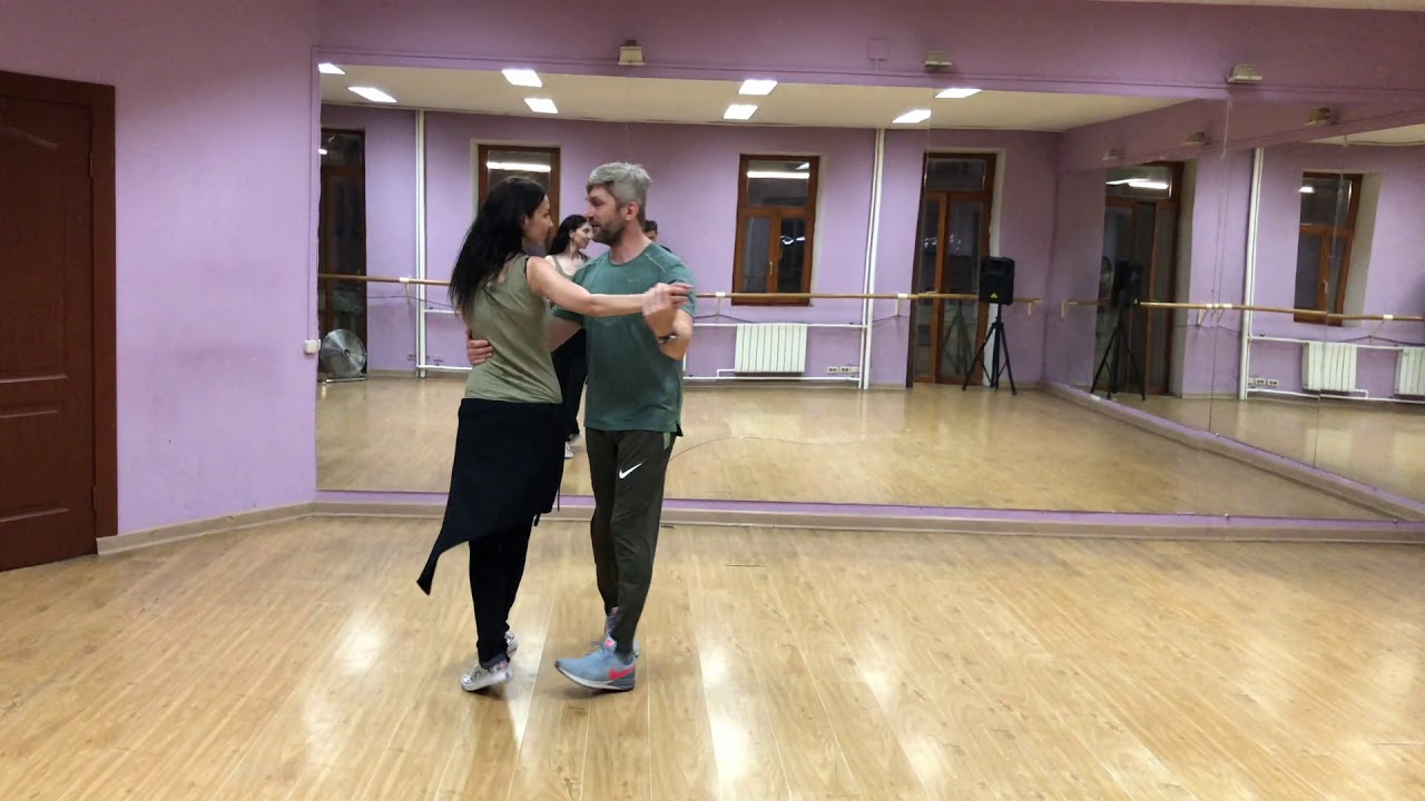 Salsa. Prima Con Hermana - YouTube