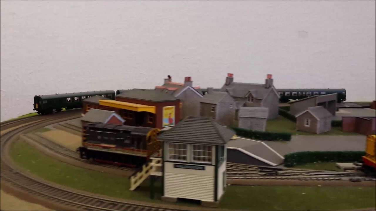 Bachmann 31-426 4CEP EMU 7126 Late SR Multiple Unit Green B22782 - YouTube