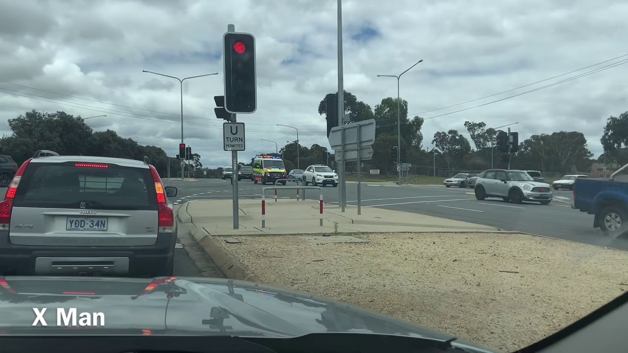 ASNSW - Car 5265 Responding | Medical Incident | Phillip, ACT - YouTube