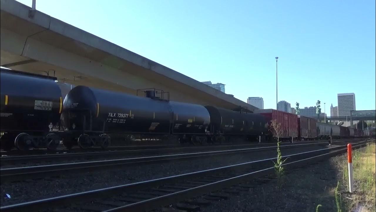 (Northbound) BNSF Mixed Freight Train pulls forward and stops at 21ST Street. (Part 1) - YouTube
