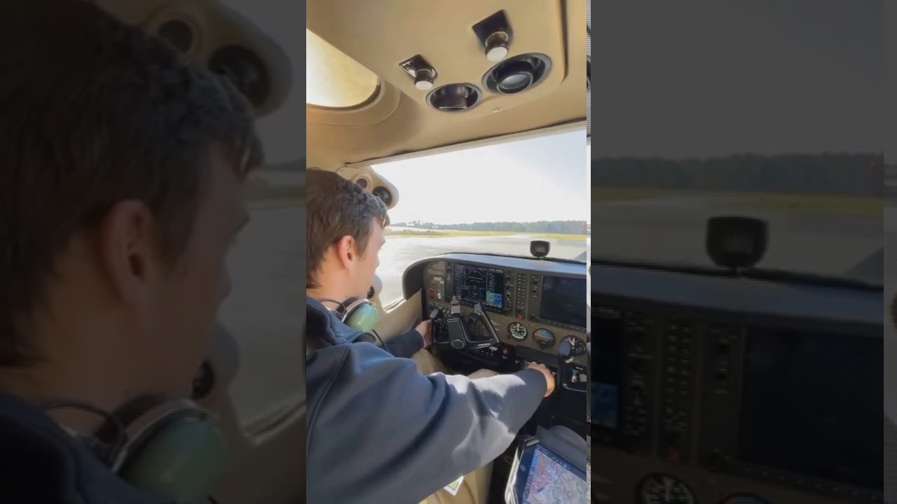 Cessna 172 Engine Start - YouTube