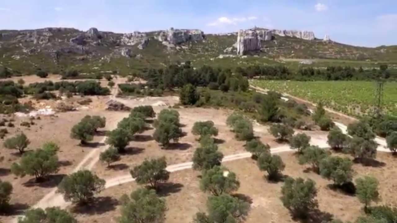 Château Calissanne - Le Rocher Rouge - YouTube