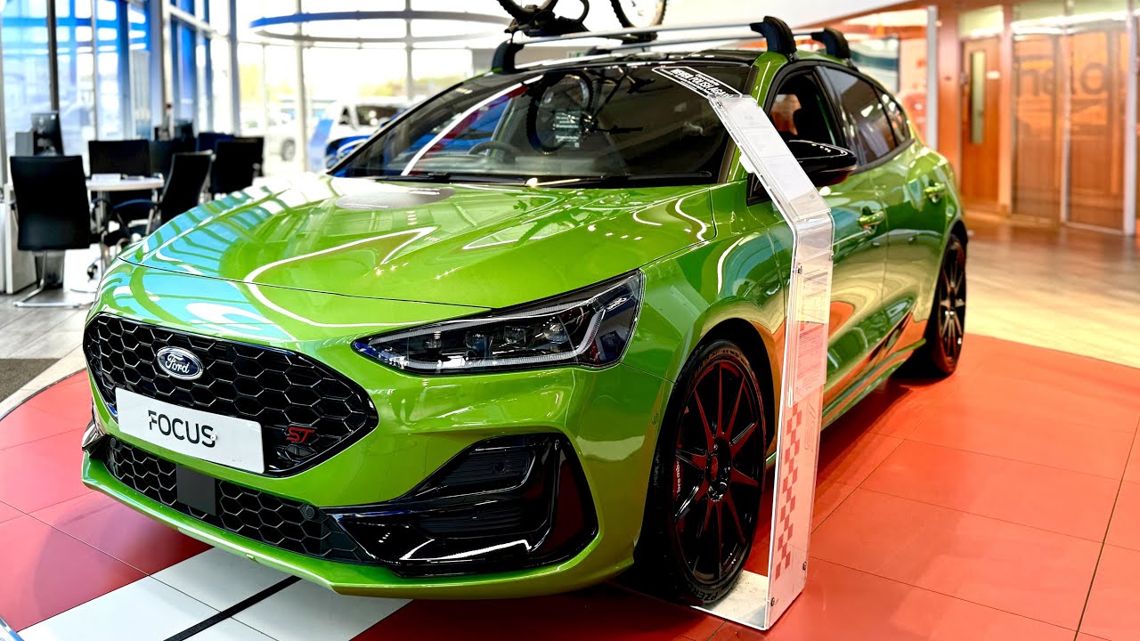 2024 Ford Focus ST Track Edition ECOBoost in Mean Green | Interior and ...