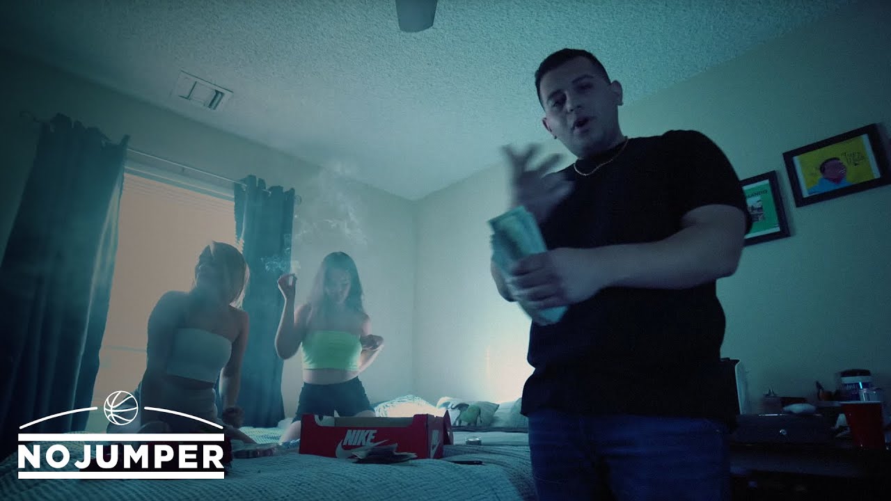 Johnny Mo Feat. AyeWey - Million Roses (Official Music Video) - YouTube