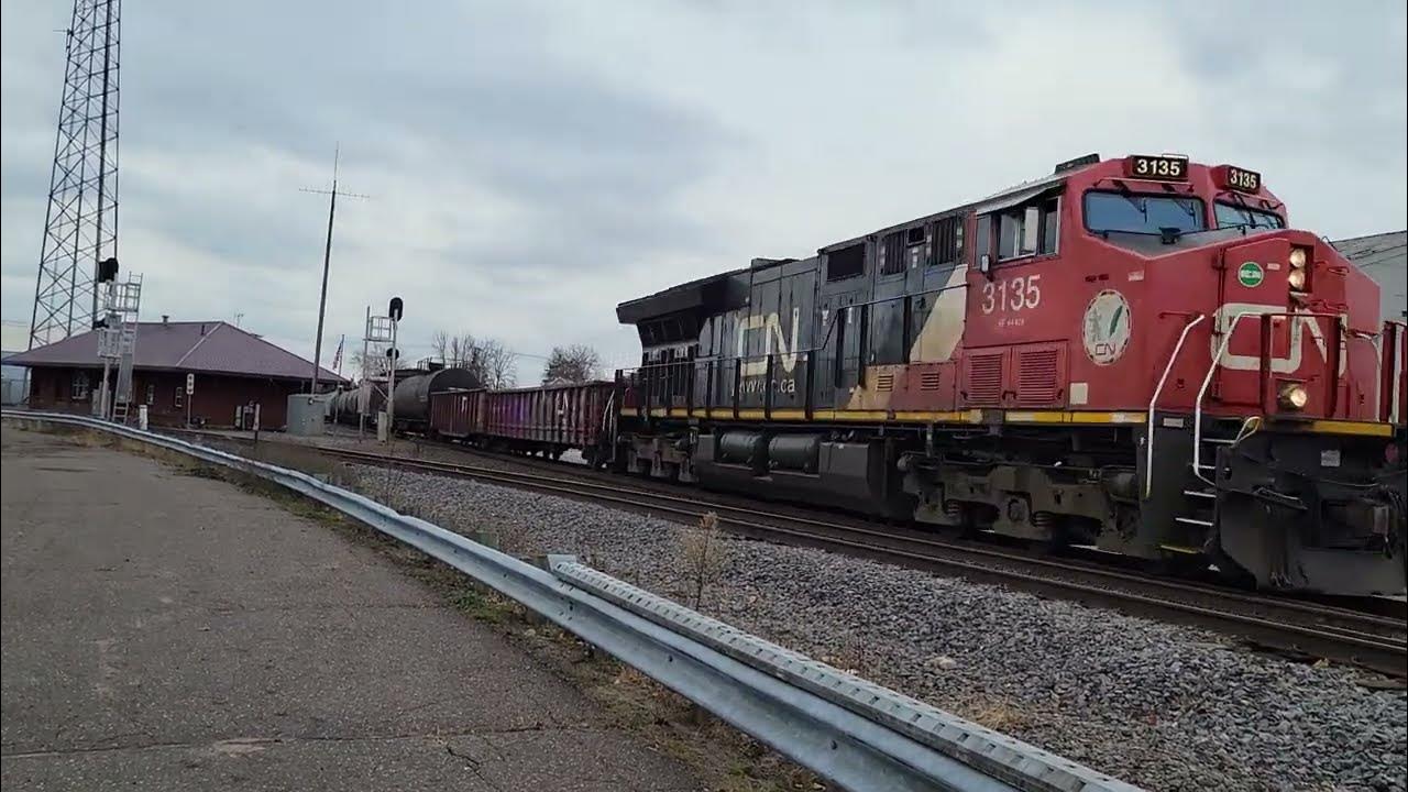 CN 3135 "The Rattler" M347 at Ladysmith feat. @the_atsf_railfan2926 on 11-11-23 - YouTube