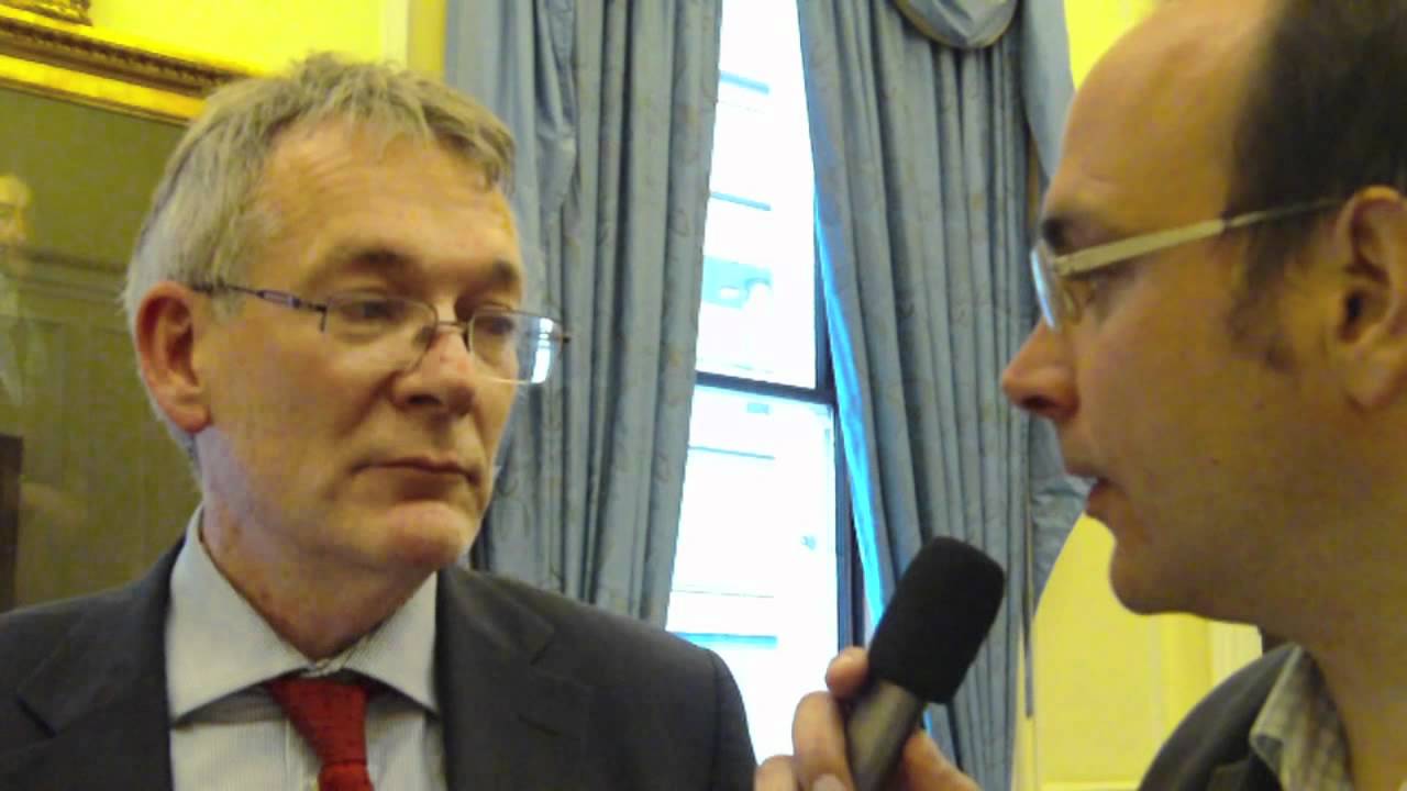 David Marsh on the survival of the Euro - YouTube