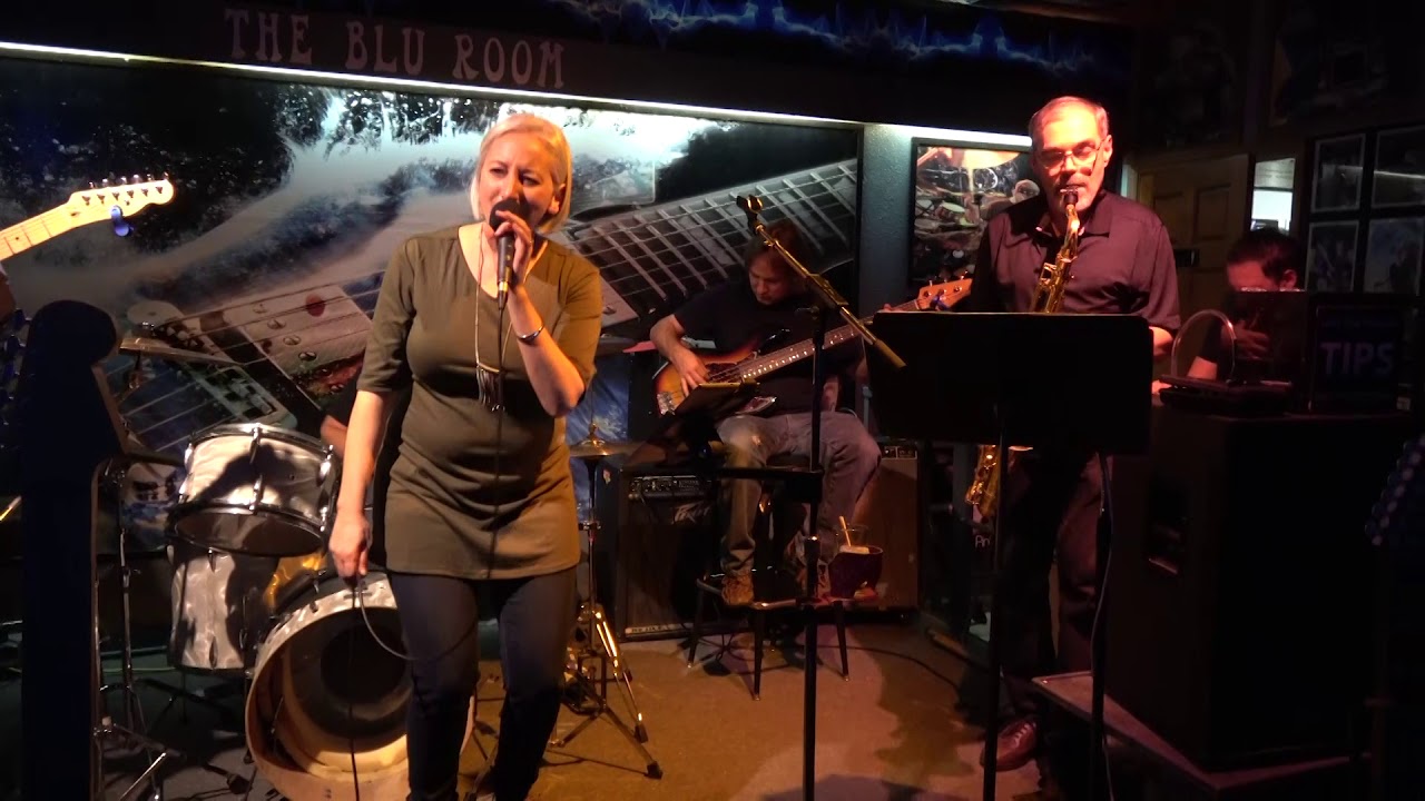 Mama Tess and The Chain of Fools - Superstition - YouTube