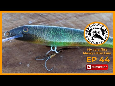 My very 1st Musky Pike Lure | Custom painted fishing lure - YouTube