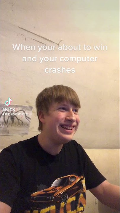 When your computer crashes #Shorts - YouTube