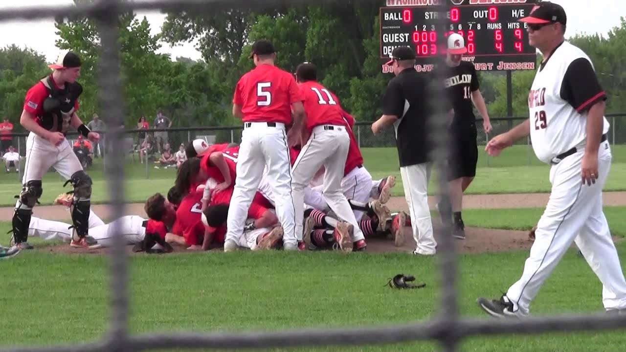 Solon Spartans Dogpile 2016 - YouTube