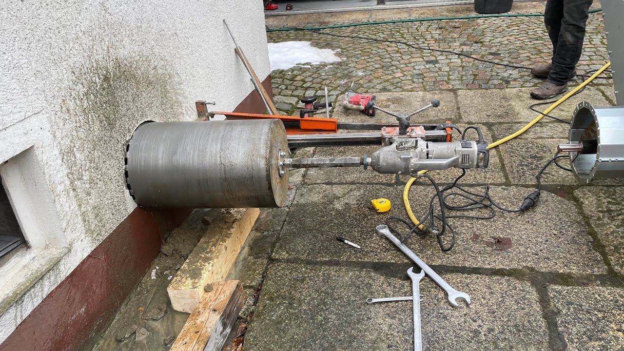 Kernbohung für Hackgutförderschnecke mit Gölz KB400 -Cardi Talpa T9 ...