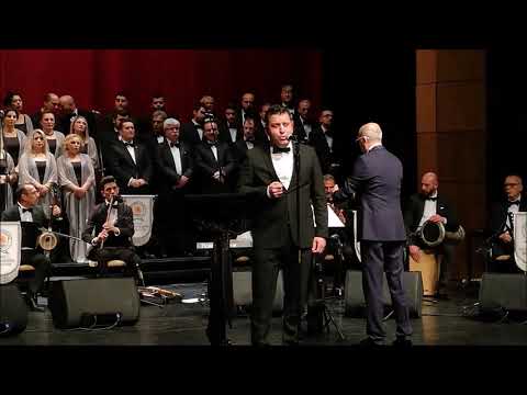 Şad olup gülmüyor kalbi yaslıdır, Sen gülersen gül açılır yaz olur - Gökhan ÇAKIR
