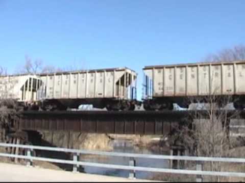 CN-WC 6918 CN 9424 4-13-07 Suamico, WI - YouTube