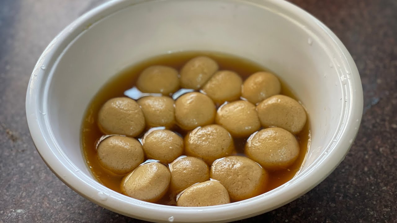 2 ingredients easy gur rasgulla |Kolkata style Rosogolla || Soft and ...