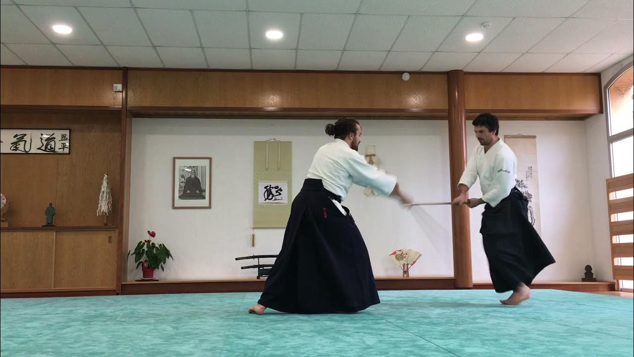 Aïkido - Sylvain Frezzato Meïseïkan Dojo Marseille - Buki Waza, Maki Otoshi - YouTube
