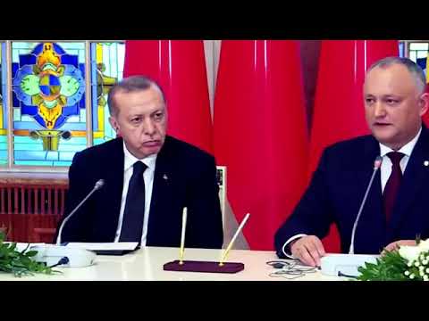 Cumhurbaşkanımız Recep Tayyip Erdoğan basınn toplantsında dayanmayp uyuya kalyo insanın içi parçlıyo
