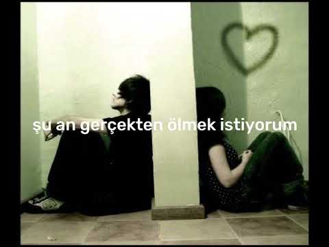 im so fucked up please help me- Rebzyyx Türkçe Çeviri