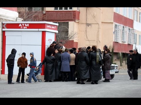 Bankomatdan 1500 manat Pensiya Alan Qoca Baba