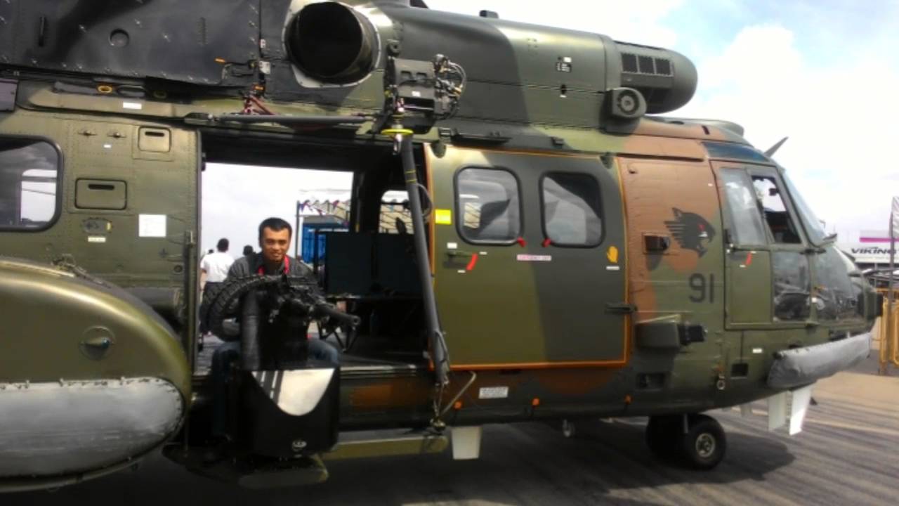 AS332 Super Puma - RSAF Singapore Air Force - YouTube