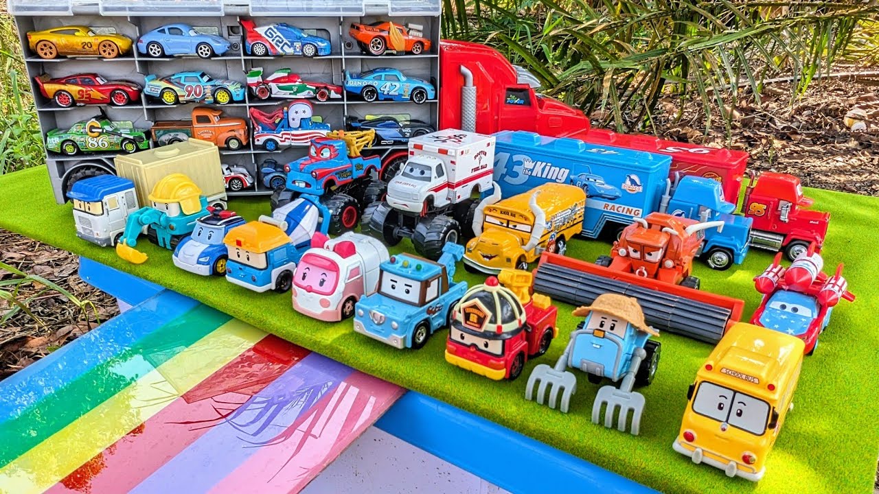 Disney Pixar Cars Lightning Mcqueen, Tow Mater, Sally, Chick Hicks ...