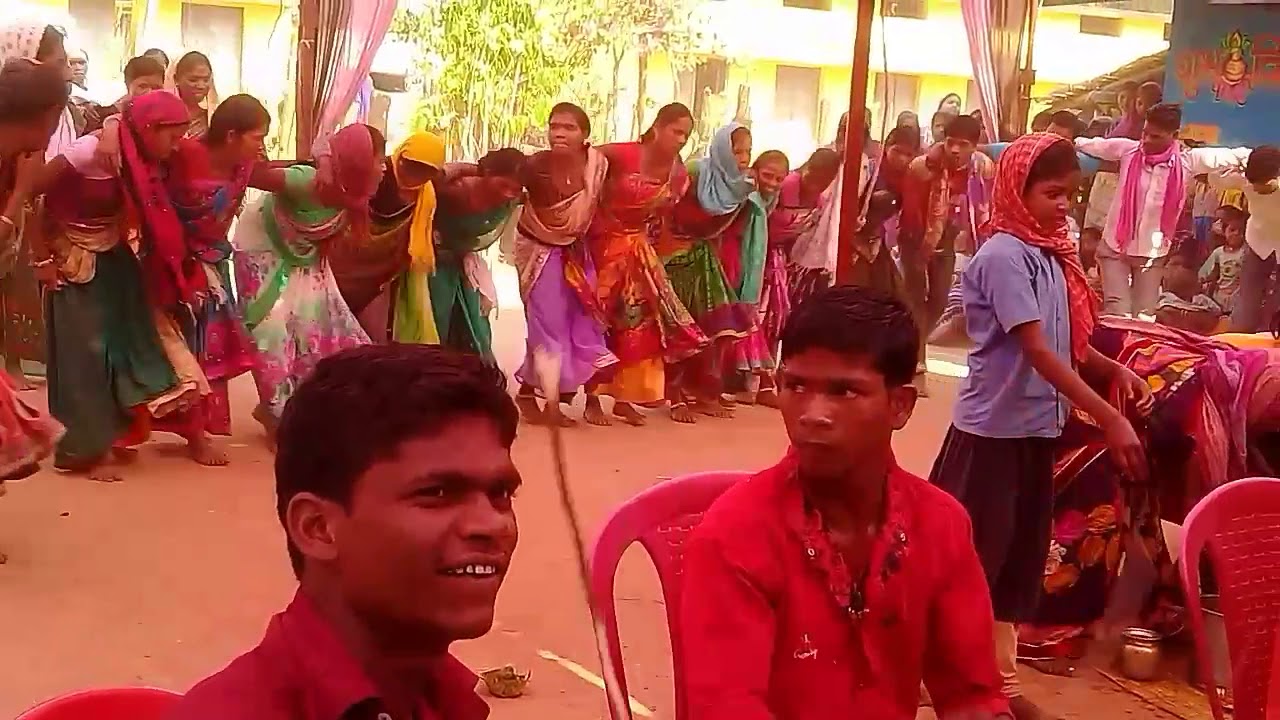 Bastar traditional dance - YouTube
