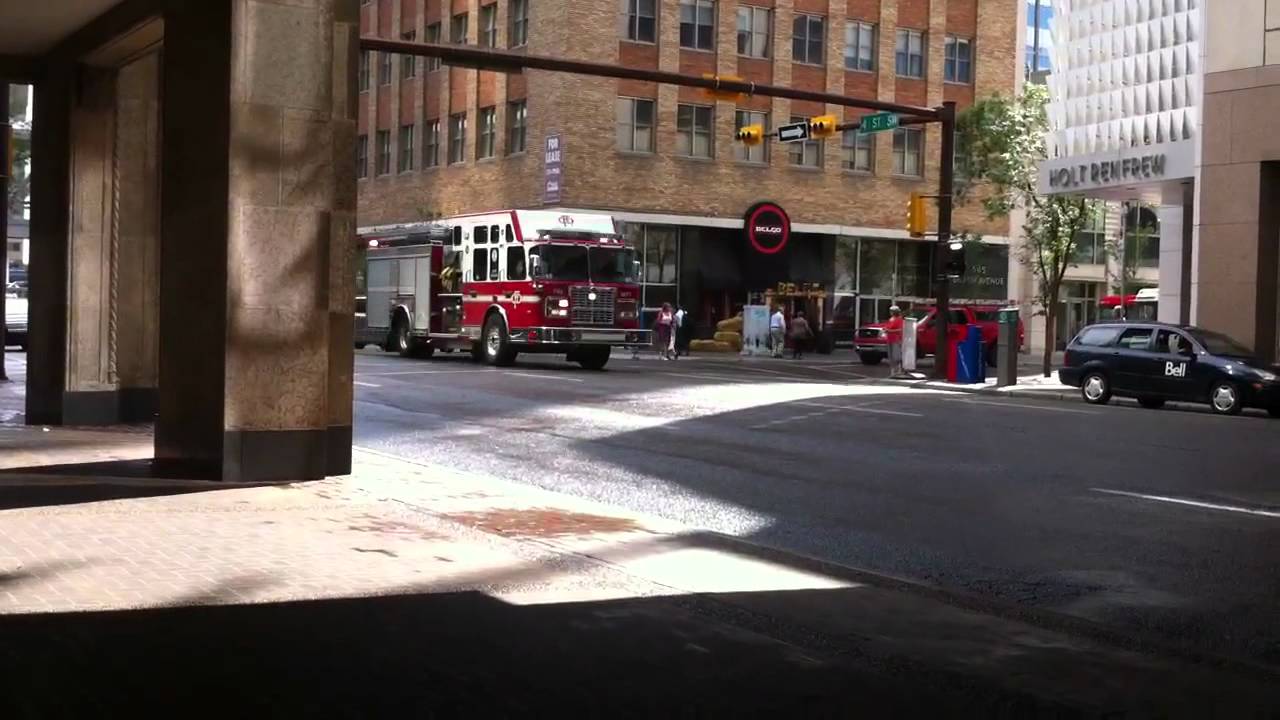 Calgary Fire Department Engine 49 - YouTube