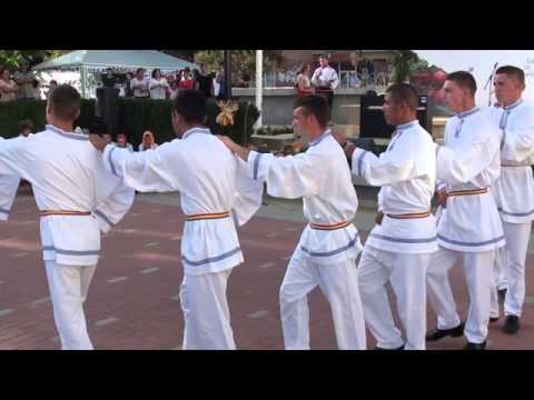 Dans popular - Şcoala Specială Trinitas la Festivalul Folcloristica din Tîrgu Frumos