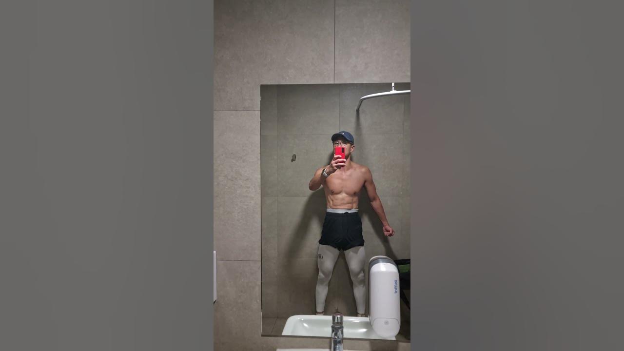 어깨운동 후! 184cm 80kg 47세 용띠! - YouTube