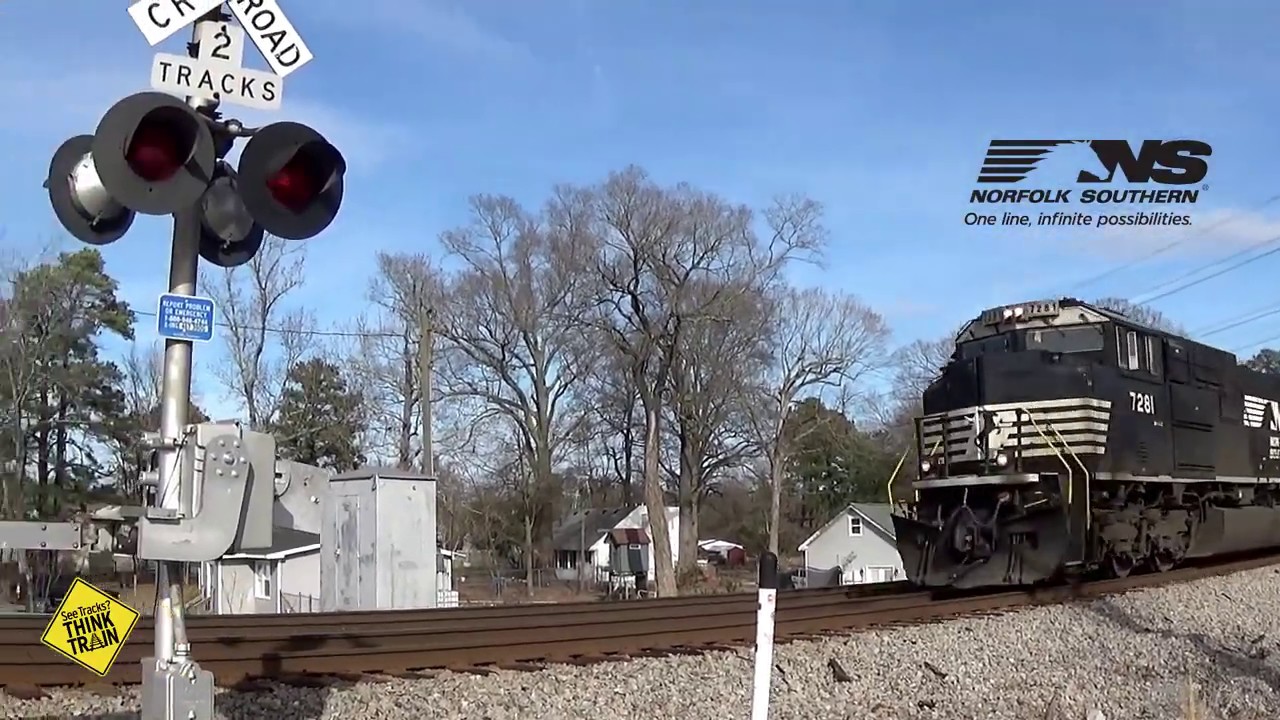 NS 7281(EMD SD70ACu) Leads NS Hopper Train - YouTube