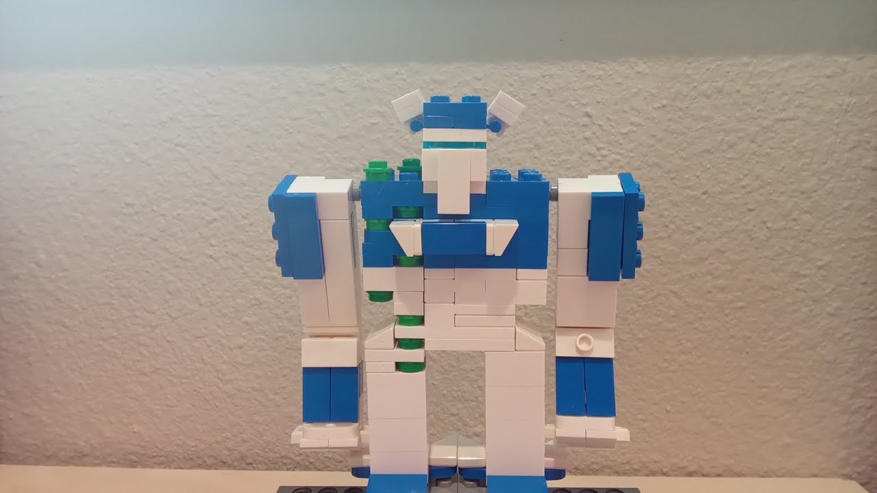 Making the Minecraft movie swiftness golem in Lego. - YouTube