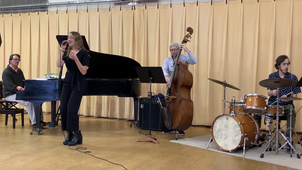 Emily by Johnny Mandel and Johnny Mercer - YouTube