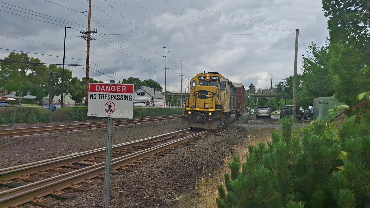 PNWR 2312 near SW Main St, Tigard OR - YouTube