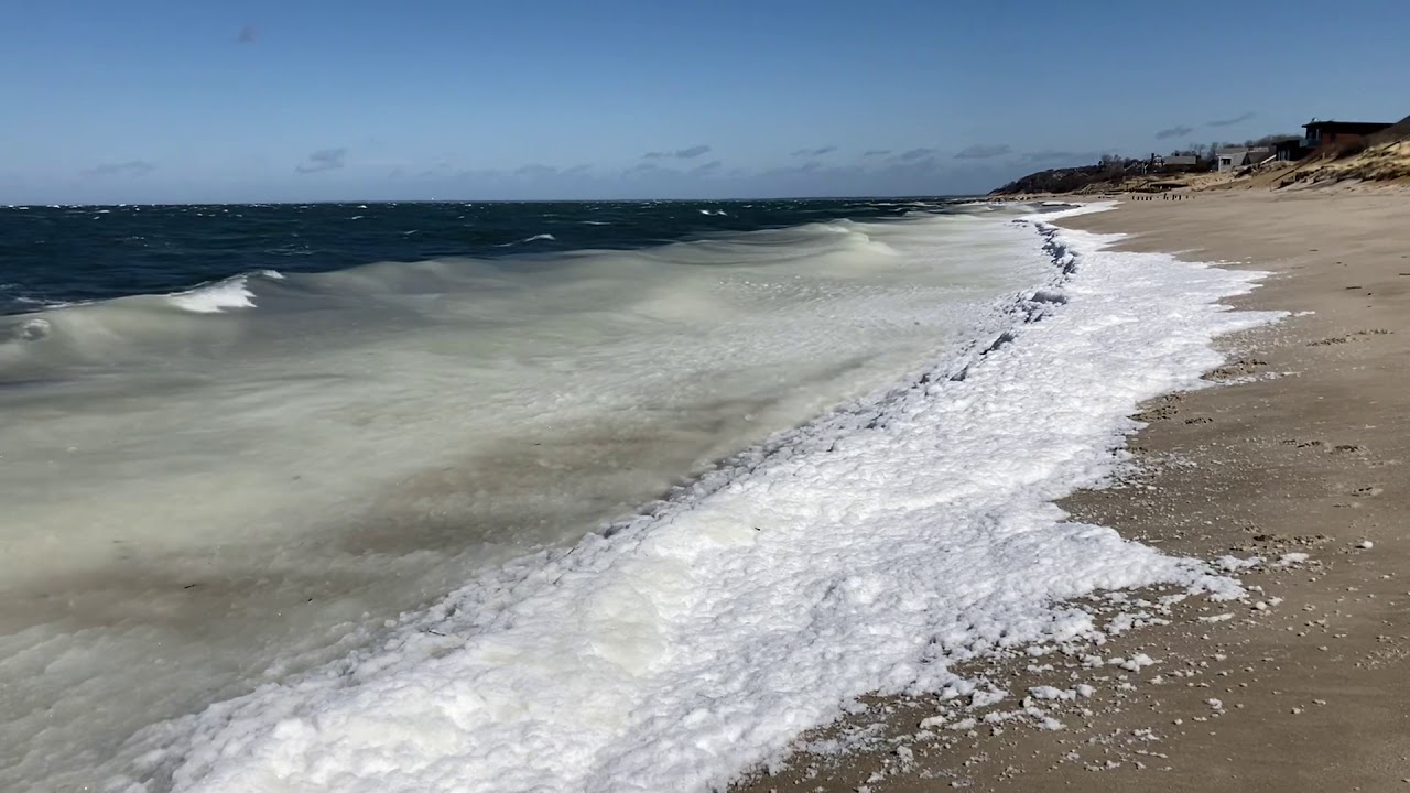 Slushy waves off Brewster - YouTube