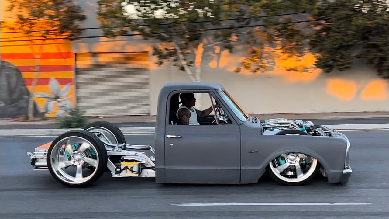 Camionetas Quemando LLantas - YouTube