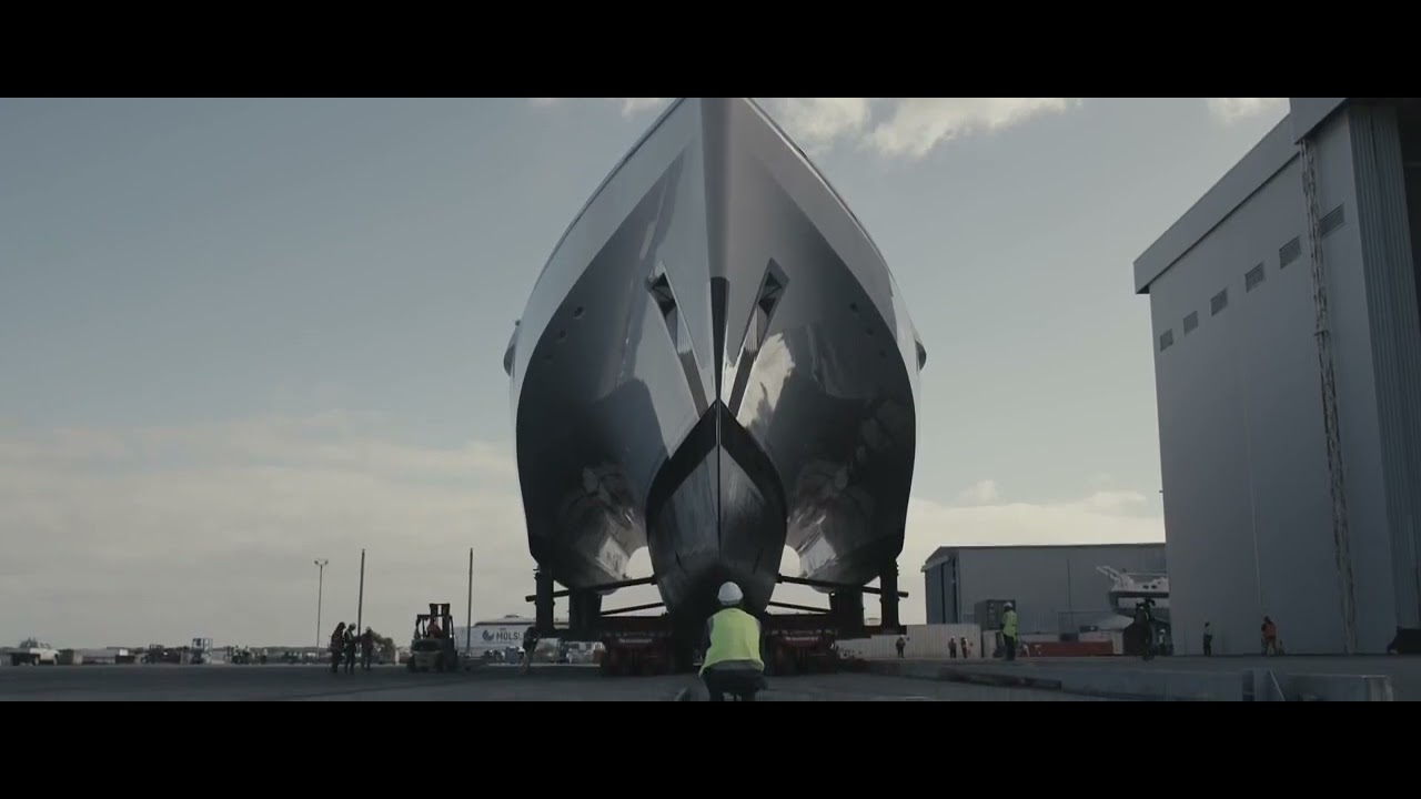 The world’s Lagest Luxury Trimaran White Rabbit from Echo Yachts. The ...