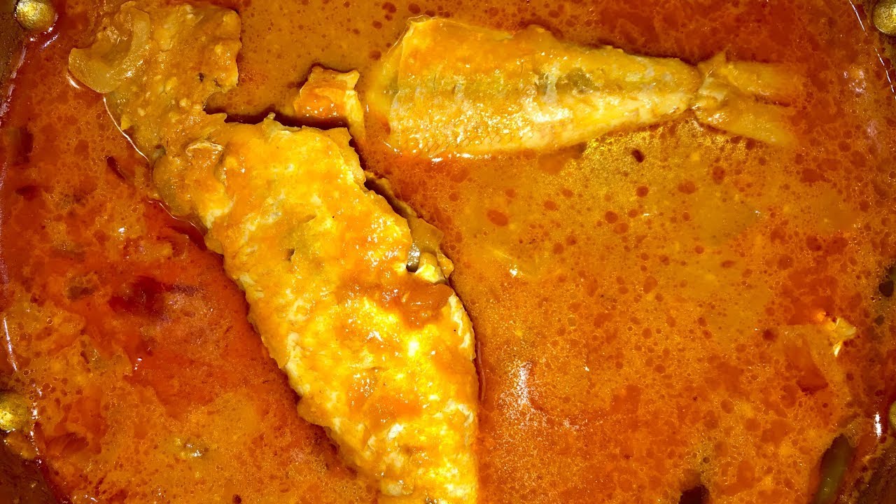 Meen Kulambu in tamil | மீன் குழம்பு | Fish curry in tamil | Village ...