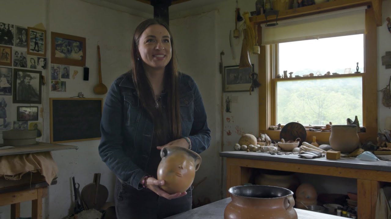 Carrie Lind, Conversations In Clay - YouTube