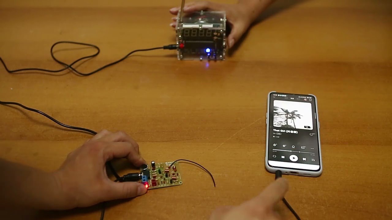 FM Radio Transmitter DIY Kits - YouTube