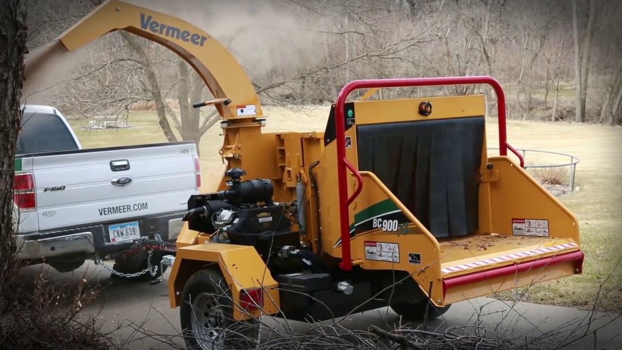 BC900XL Brush Chipper Vermeer Tree Care Equipment - YouTube