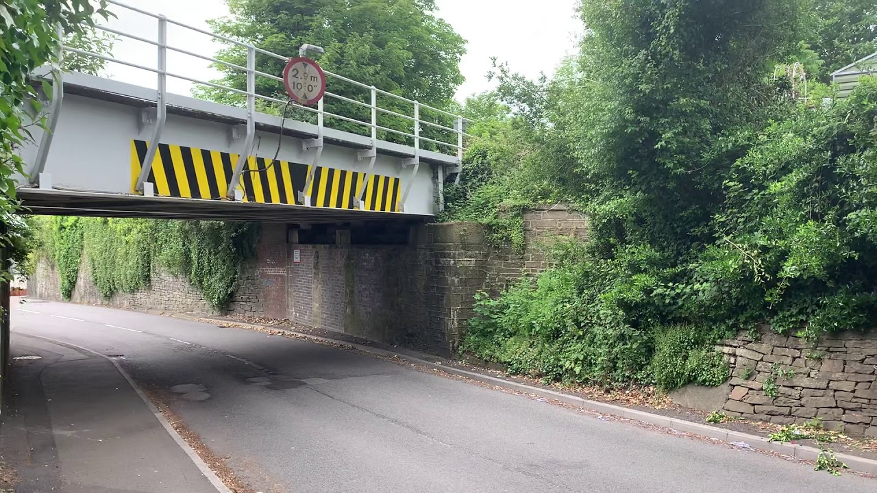 Class 175 010 at Longford Bridge 2020 - YouTube