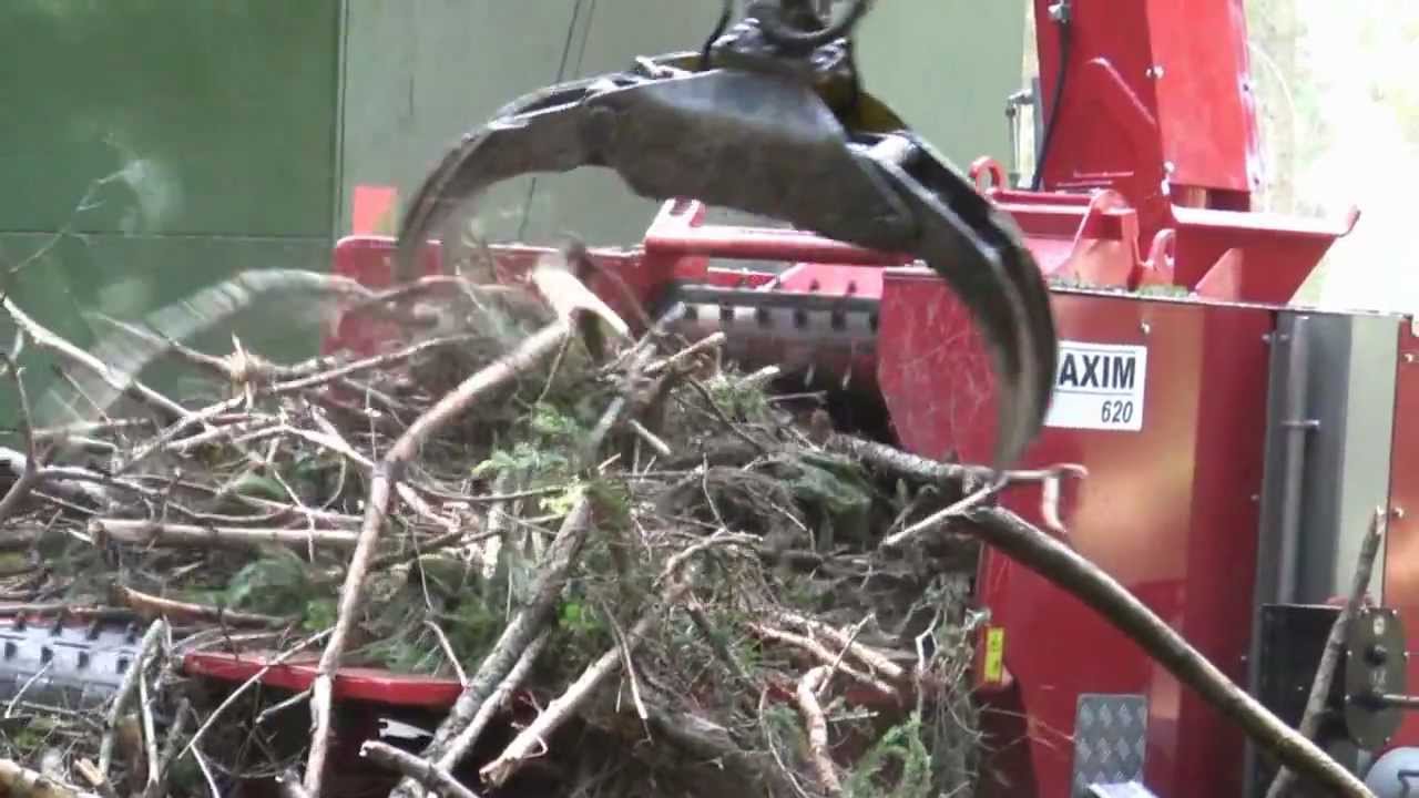 štěpkovač MAXIM 620 MB - traktor Belarus 1523 - YouTube