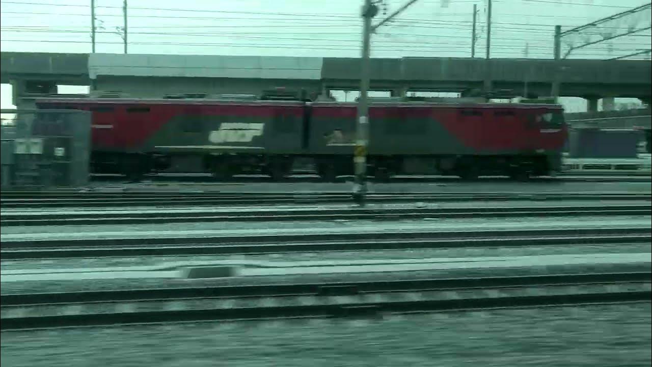 EH800は大宮へ行ったか - YouTube